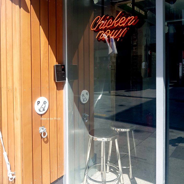 Seoul Restaurant Review: Rocket Crispy Chicken - Sehee in the World